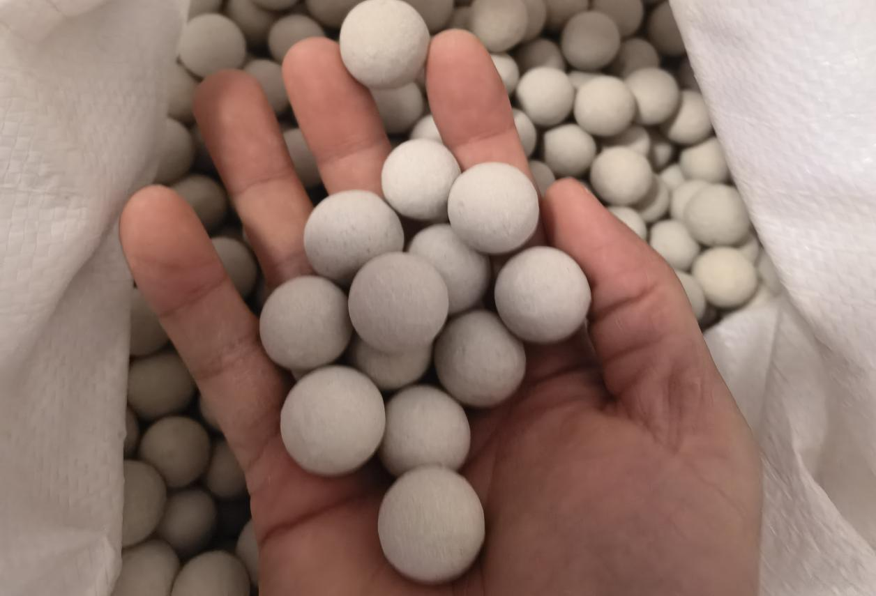 Inert Ceramic Balls